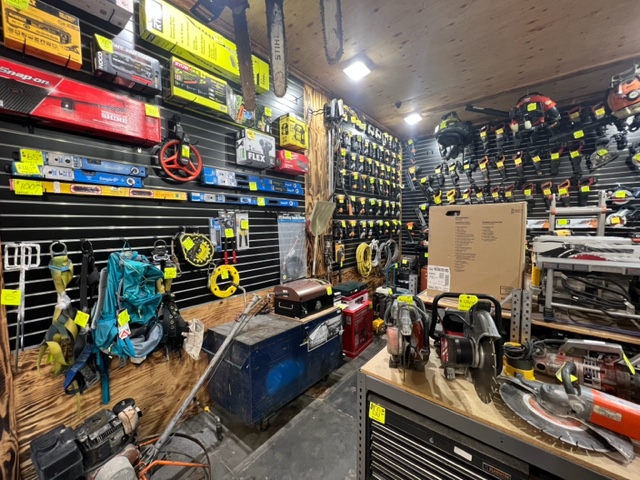 Family-Owned Pawn Shop in Baldwin Park, CA – Maine Pawn Shop